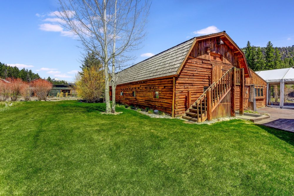 Weddings at Rainbow Ranch Lodge